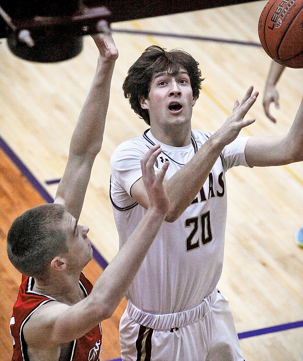 Schonhardt’s 3-pointer lifts Helias boys past Jefferson City ...