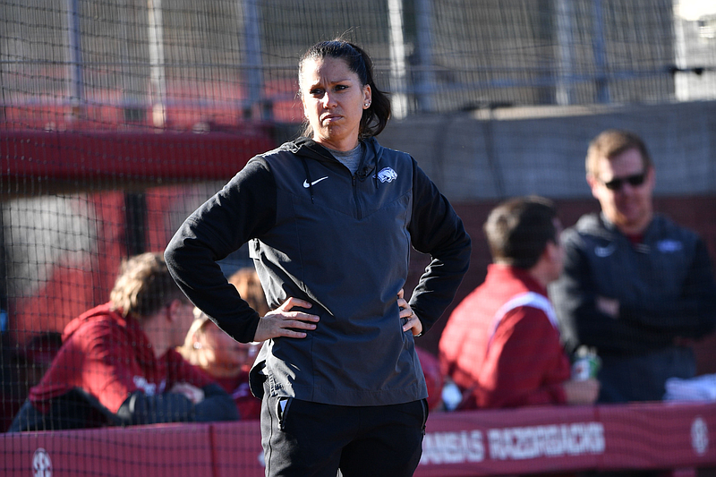 VIDEO: Courtney Deifel, Nia Carter speak ahead of Arkansas softball ...