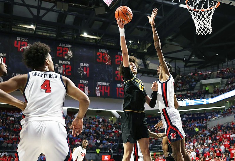 Murrell scores 26 points to help Missisippi beat Missouri 79-76 ...