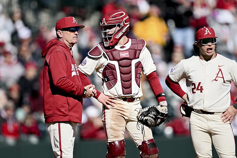 VIDEO: Dave Van Horn, Arkansas players recap 7-3 loss to James Madison ...