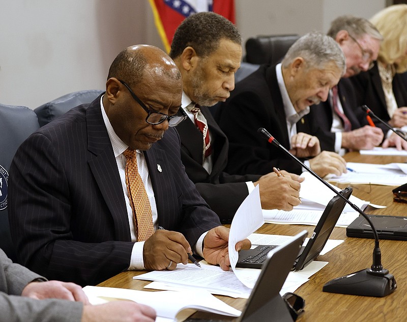 Arkansas attorney general urges state Board of Corrections member to ...