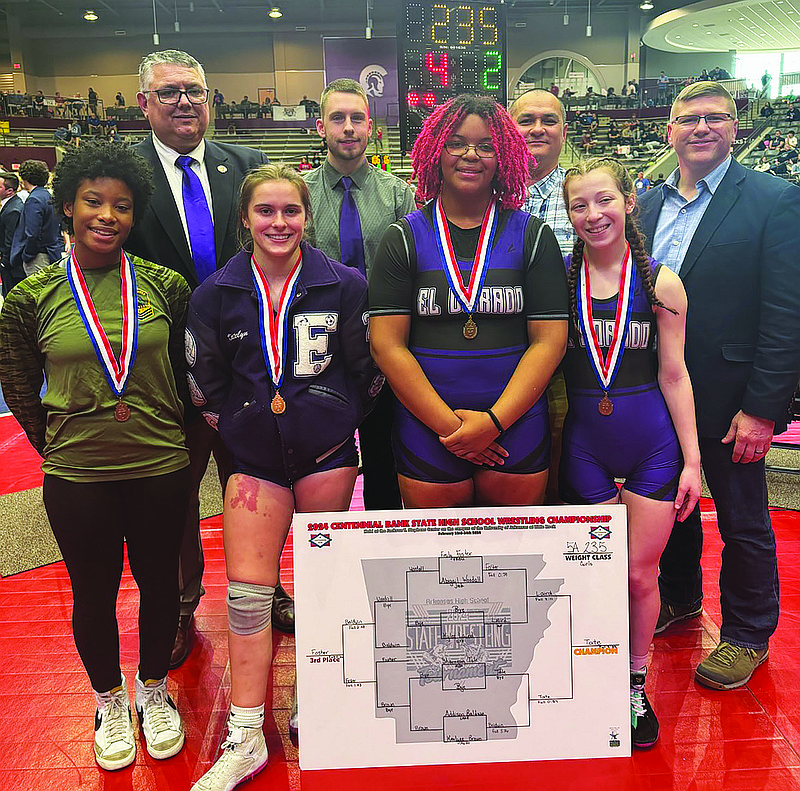El Dorado's Tate wins state; Lady Cats win four wrestling medals | El ...