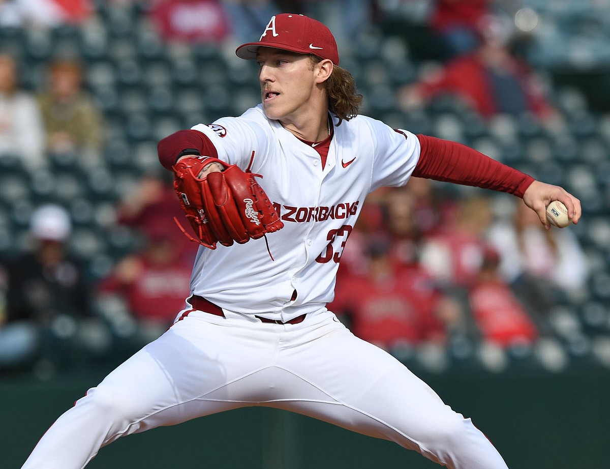 Lethal lefty: Hagen Smith handcuffs Racers in victory | The Arkansas ...