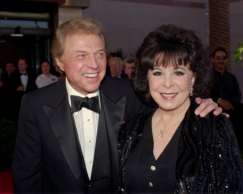 Steve Lawrence, singer, entertainer and half of popular stage duo Steve ...
