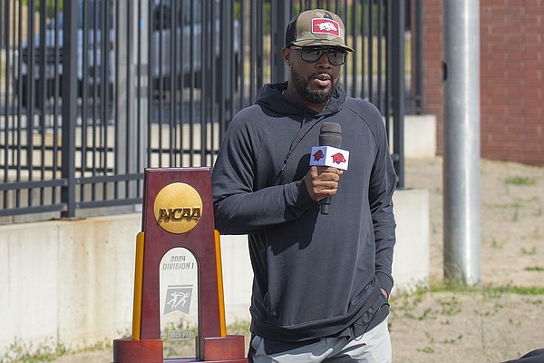 Arkansas track's Johnson brothers win national coach of the year awards ...