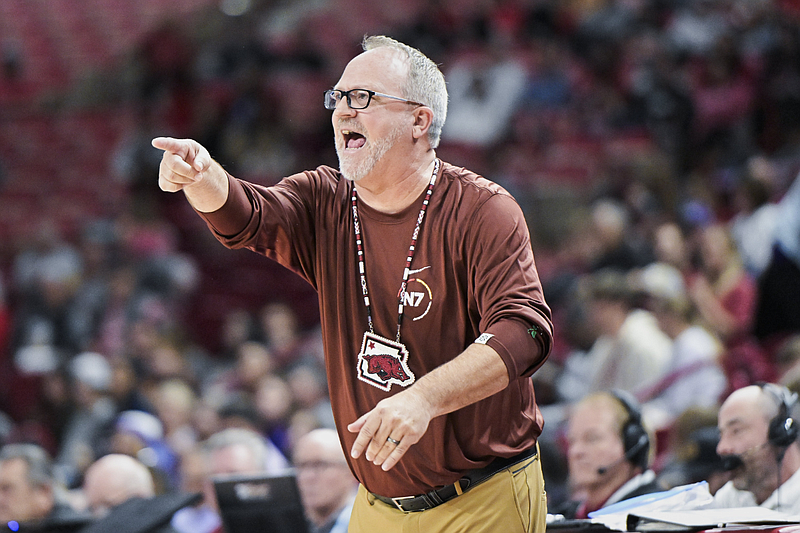 VIDEO: Mike Neighbors speaks with reporters ahead of Arkansas women's ...