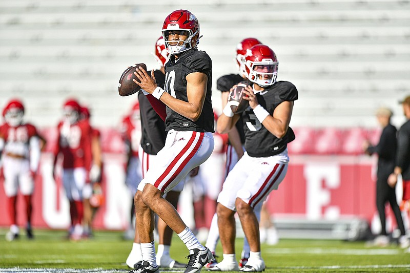 Offense starts well, defense recovers in scrimmage | Northwest Arkansas ...