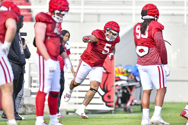 Defense delivers again during Hogs’ workout | Northwest Arkansas ...