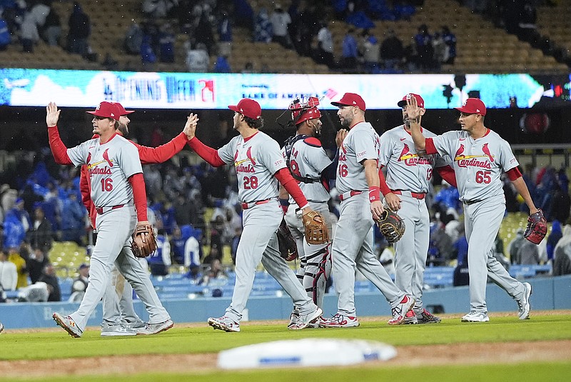 Cardinals beat Dodgers 6-5 in 10 innings for first win | Fulton Sun