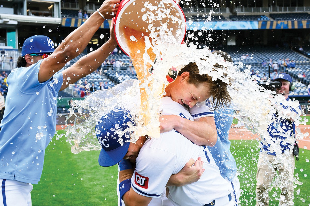 Royals hit five home runs to beat Twins and avoid sweep | Fulton Sun