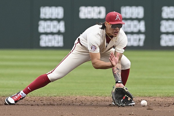 Arkansas baseball shortstop Wehiwa Aloy earns national recognition for ...
