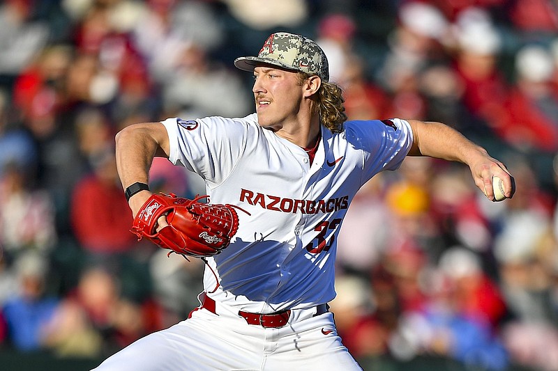 Arkansas baseball notebook: Hagen Smith still excels in 'off' day ...