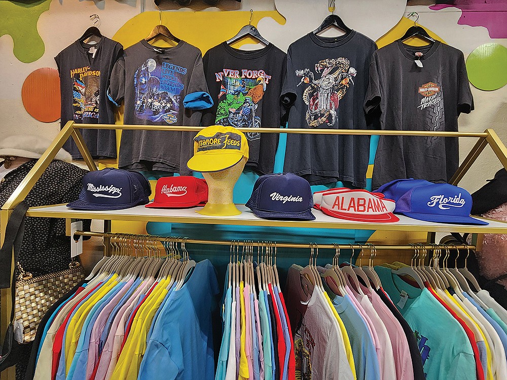 103193054_Collective_Clothing_t1200.jpg ...