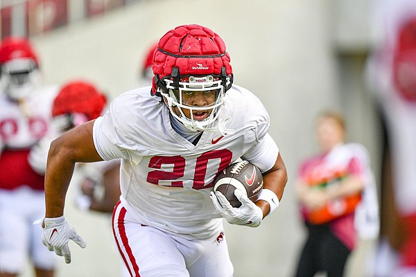 Report: Arkansas running back Dominique Johnson will transfer | Whole ...