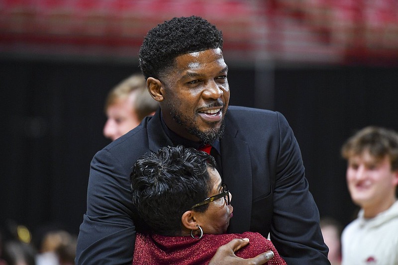 Joe Johnson's return to Fayetteville signals John Calipari's immediate ...