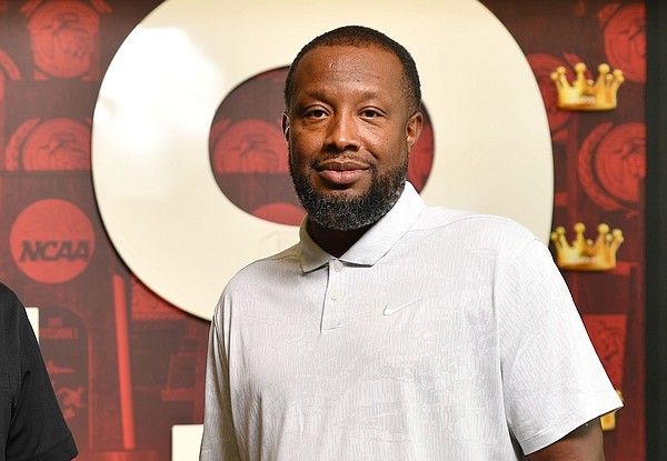 2 for 2: Johnson leads Razorbacks to NCAA title sweep in first season ...