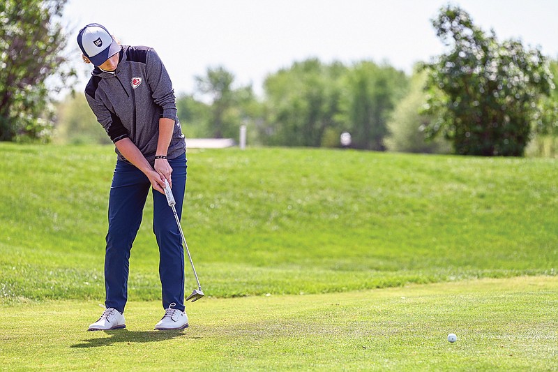 Helias captures boys golf team title in Jefferson City Invitational ...