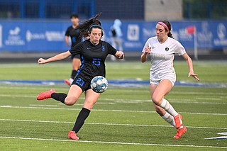 Bentonville girls soccer team wins third straight 6A-West title ...