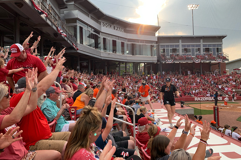 How Arkansas softball went from empty bleachers to record crowds at ...