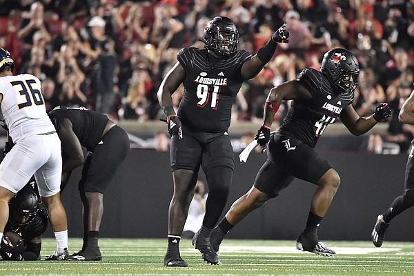 Football | Whole Hog Sports