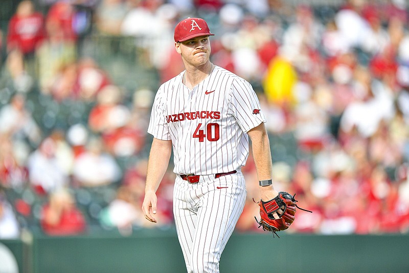 Win one, lose one: Hogs take series, but home win streak ends | The ...