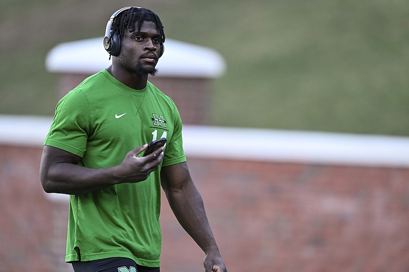 Former Marshall linebacker Stephen Dix commits to Arkansas football ...