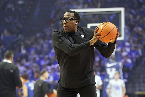 John Calipari adds Chin Coleman, Chuck Martin to Arkansas men's ...