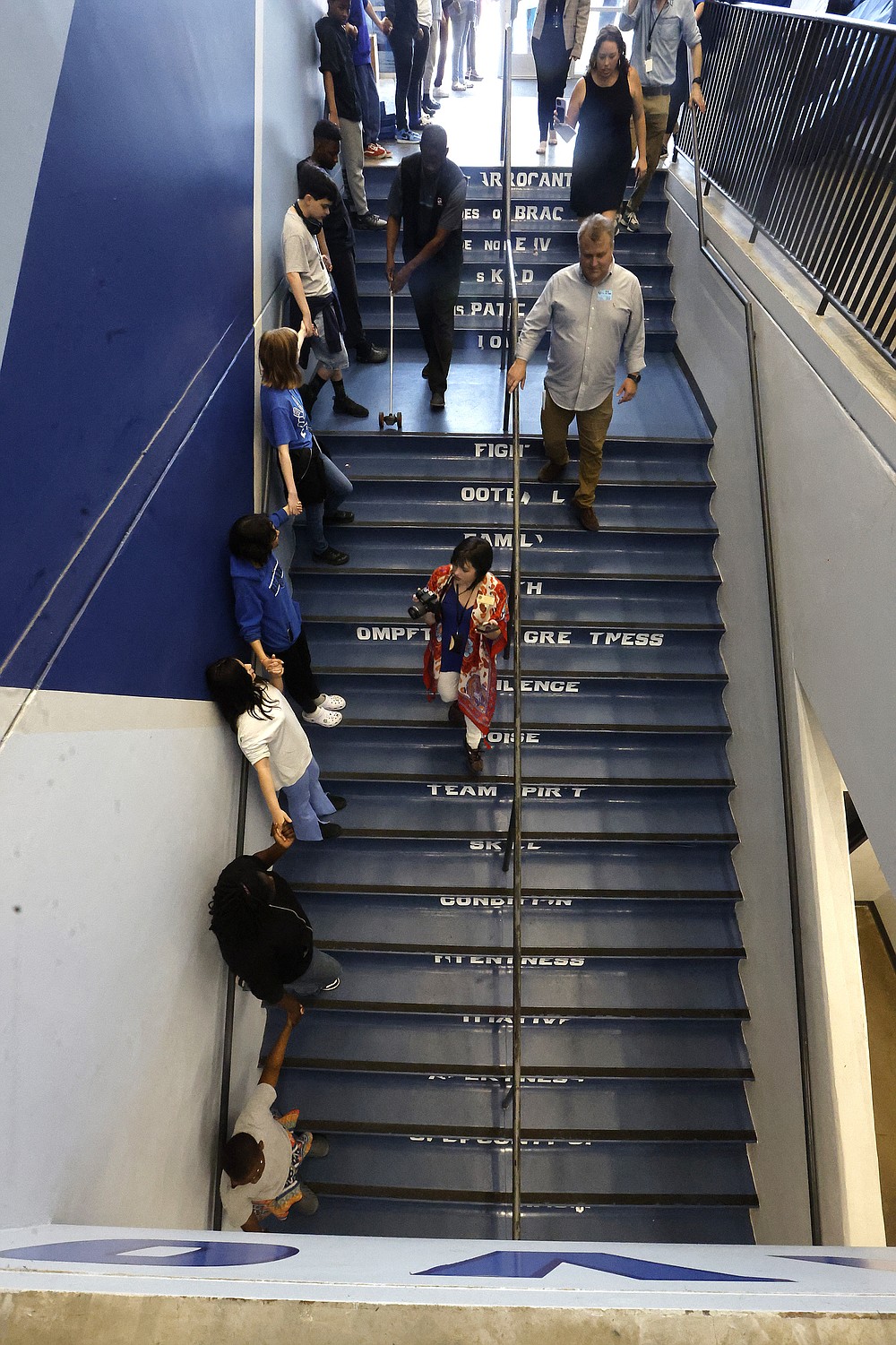 World’s Longest Human Electric Circuit | The Arkansas Democrat-Gazette ...