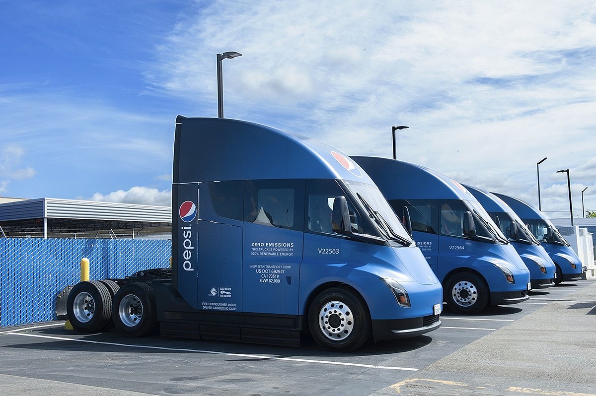 Walmart testing Tesla semi truck | The Arkansas Democrat-Gazette ...