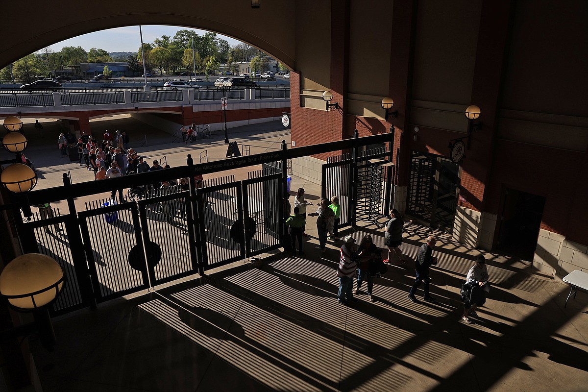 Travelers nab early lead, get series win | Northwest Arkansas Democrat ...