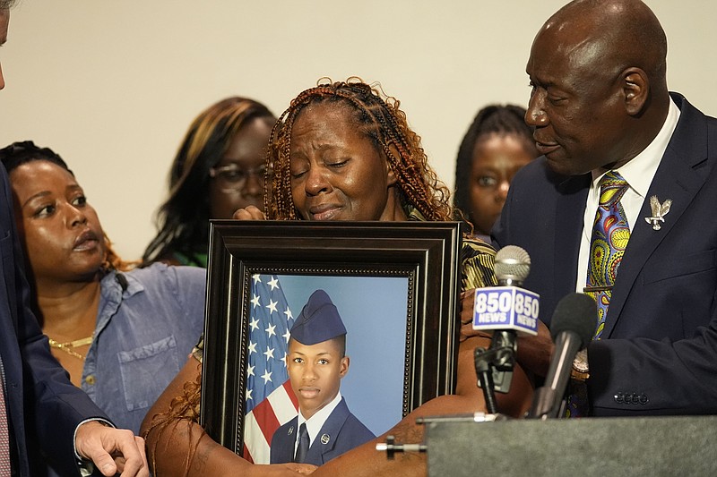 Body camera video shows fatal shooting of Black airman by Florida ...