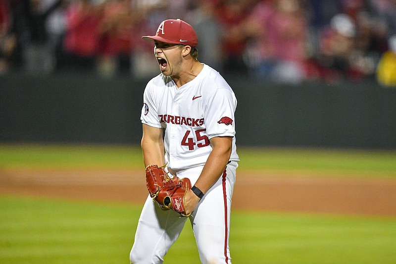 Arkansas baseball rallies late to take Game 1 from Mississippi State ...