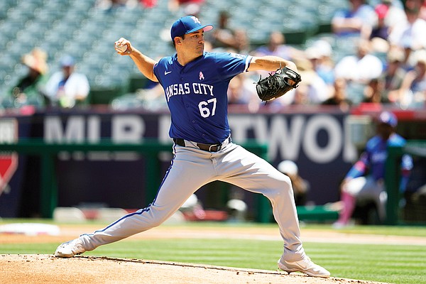 Lugo dominates on mound as Royals top Angels | Fulton Sun