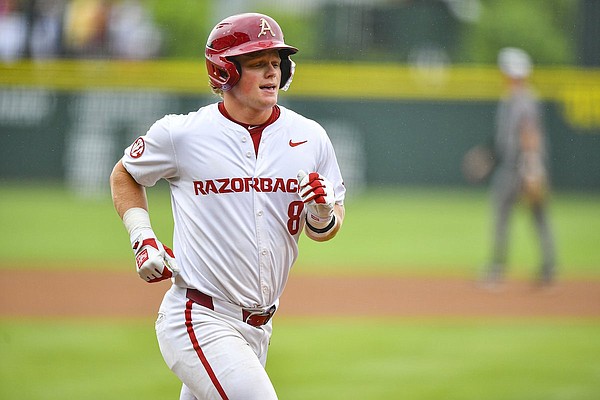Arkansas baseball hits 6 home runs, wins big after blowing 8-run lead ...
