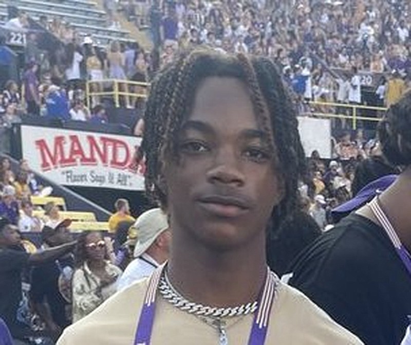 Arkansas football makes top 10 for speedy Louisiana receiver | Whole ...