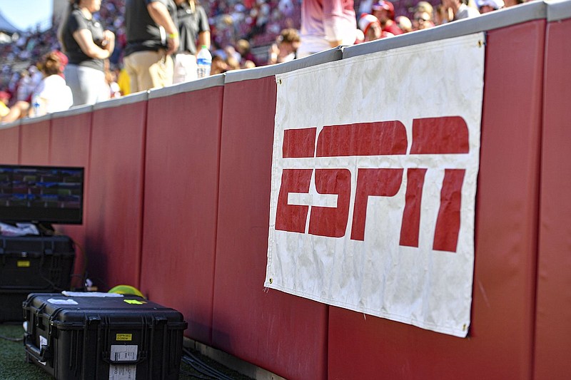 Arkansas football vs. LSU kickoff time, TV details announced | Whole ... Arkansas football vs. LSU kickoff time, TV details announced | Whole ...