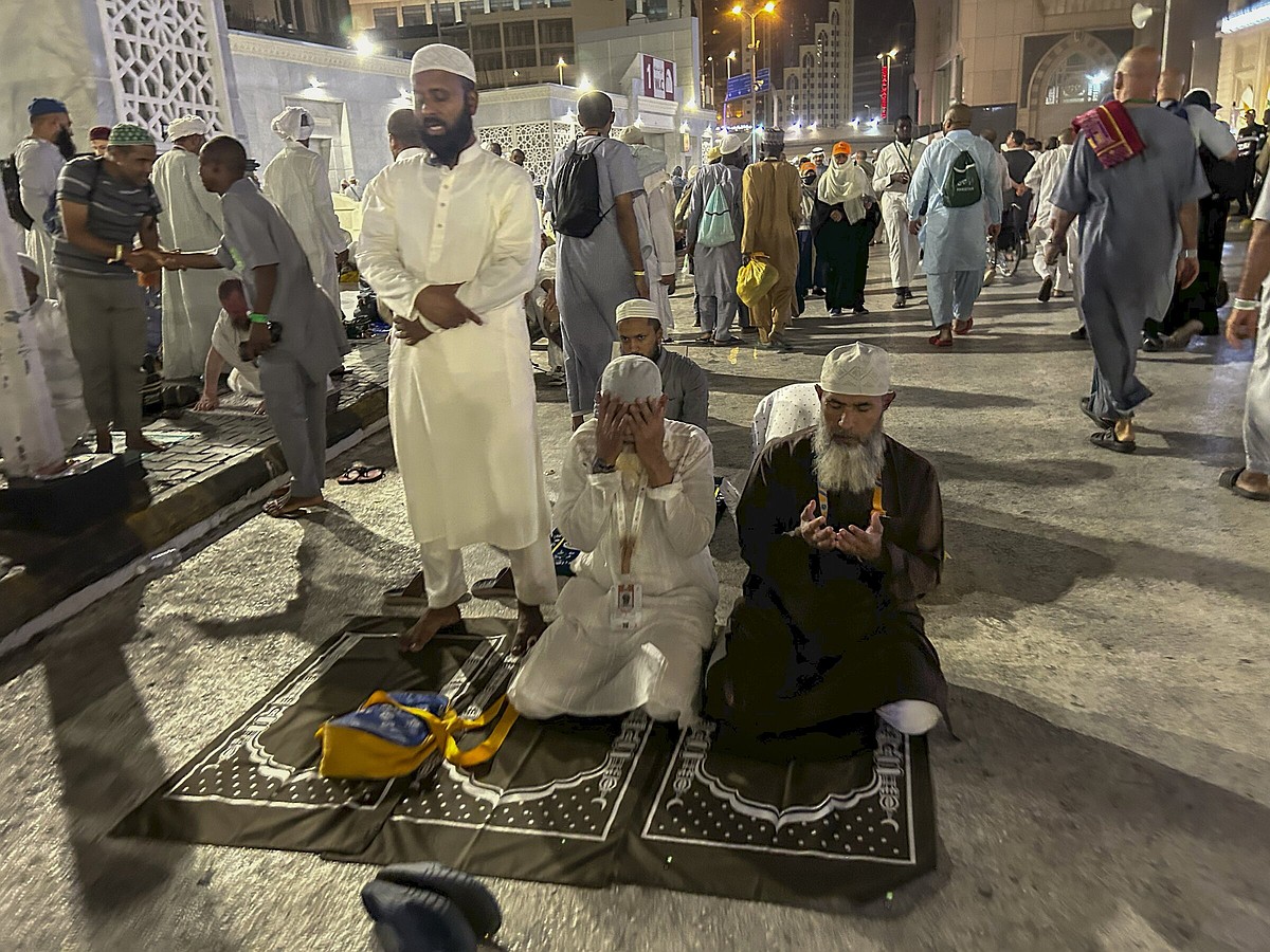 1.5 million arrive for annual Hajj pilgrimage | The Arkansas Democrat ...
