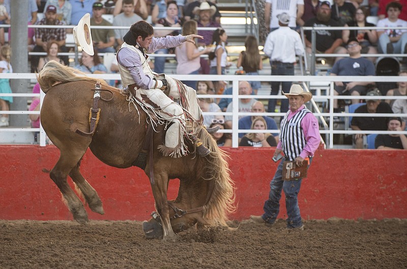 Easy rider: Rodeo riders travel together | The Arkansas Democrat ...