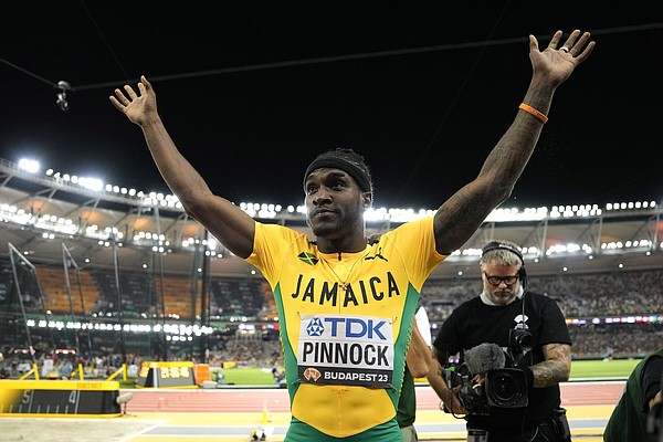 Pinnock forgoes eligibility, signs as pro | The Arkansas Democrat ...