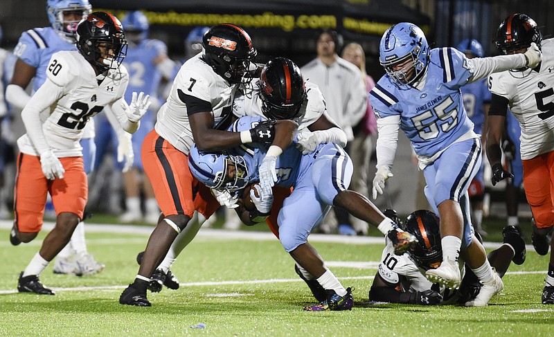 ‘B-Shaw’ the dog: Football a family matter for Hog linebacker ...