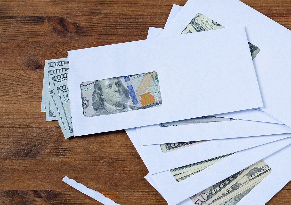 In the age of digital dollars, there’s value to budgeting with cash ...