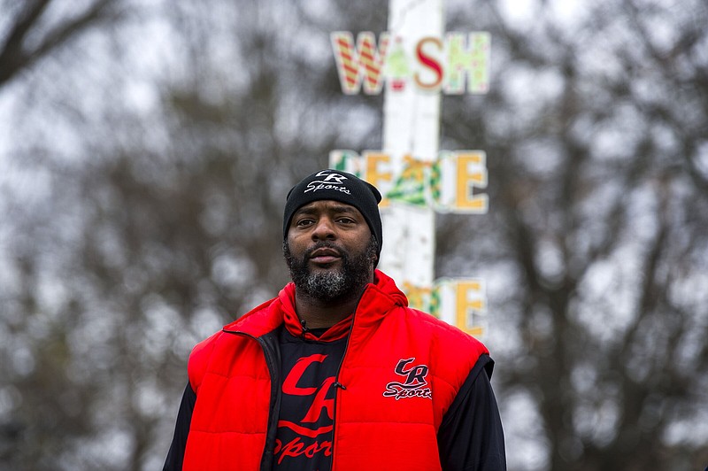 Swinton takes reins as Mustangs’ coach | The Arkansas Democrat-Gazette ...