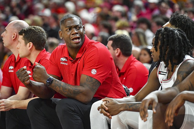 Ronnie Brewer, Riley Hall retained on Arkansas men's basketball staff ...