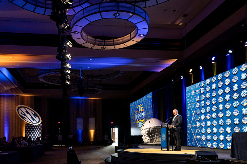 SEC Media Days Report: Coaches honor late Monte Kiffin | Whole Hog Sports