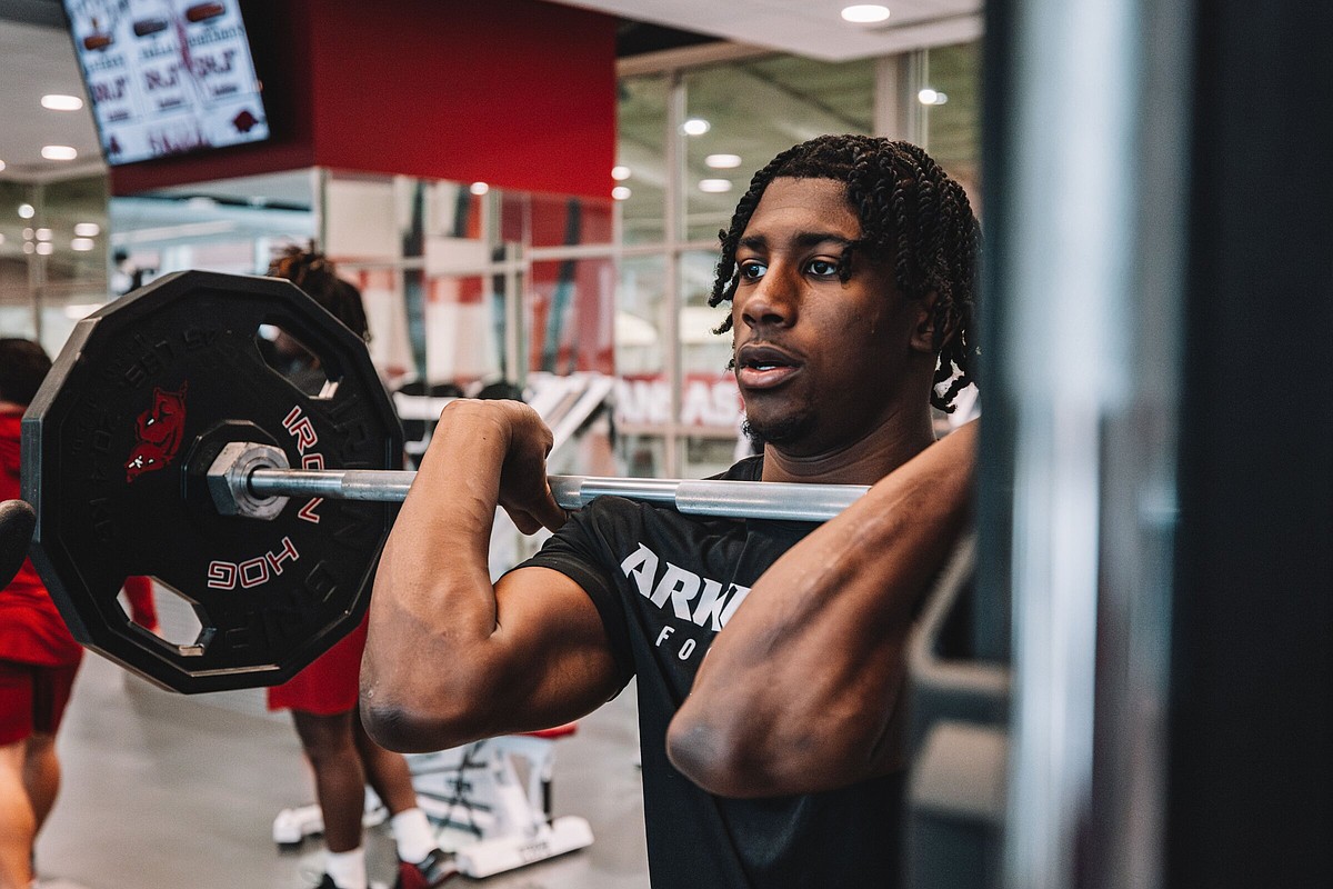 Ahkhari Johnson blossoms on Arkansas path | Northwest Arkansas Democrat ...