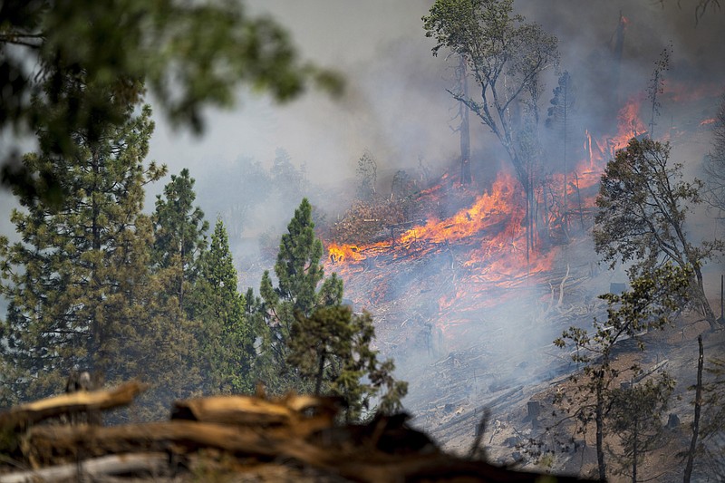 Thousands battle Western wildfires as smoke puts millions under air ...