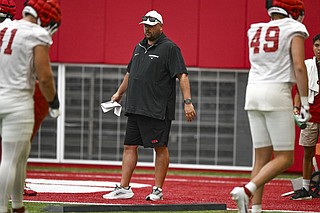 Nation's No. 7 tight end commits to Arkansas football | The Arkansas ...