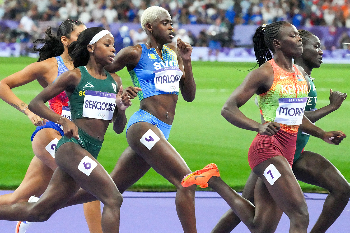 Maloney, an All-American at Arkansas, inspires her small home nation at ...