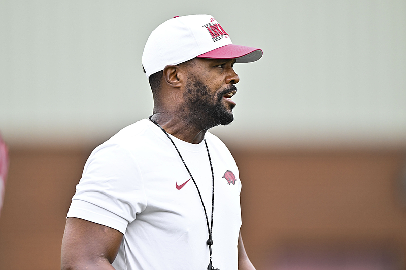 Arkansas football report: Travis Williams updates linebacker rotation ...