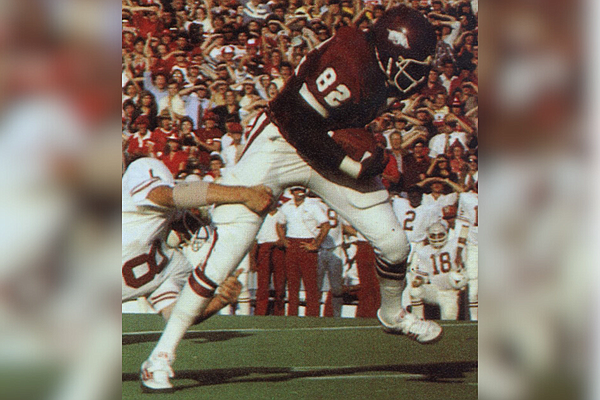 Darryl Mason, tight end who starred for Lou Holtz at Arkansas, dies at ...